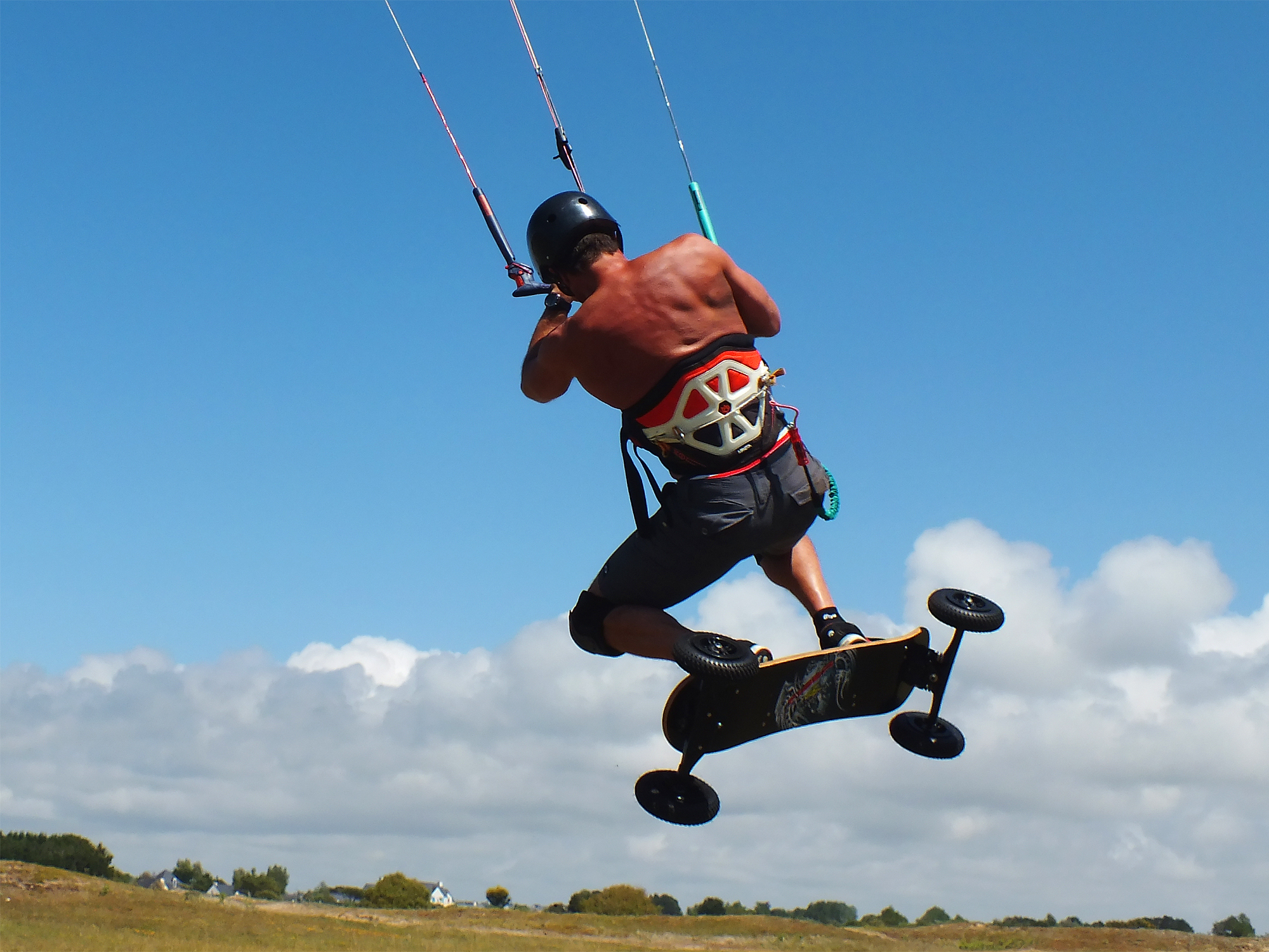 Mountainboard et skateboard pour le kite, la descente, le freestyle et ...